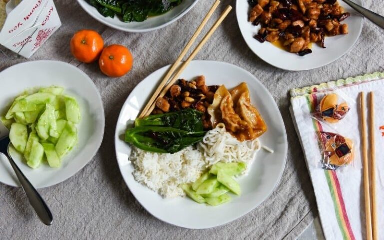 The Ultimate List of Themed Dinner Nights - The Homemaker's Society
