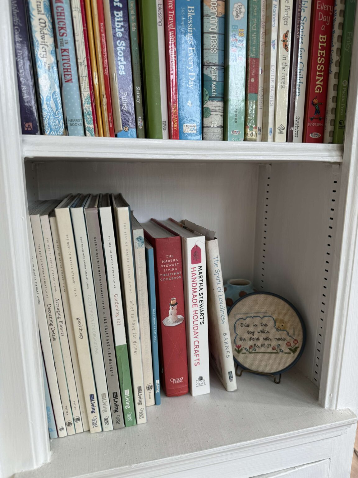 10 Books You'll Love to Inspire Your Cozy Homemaking - The Homemaker's ...