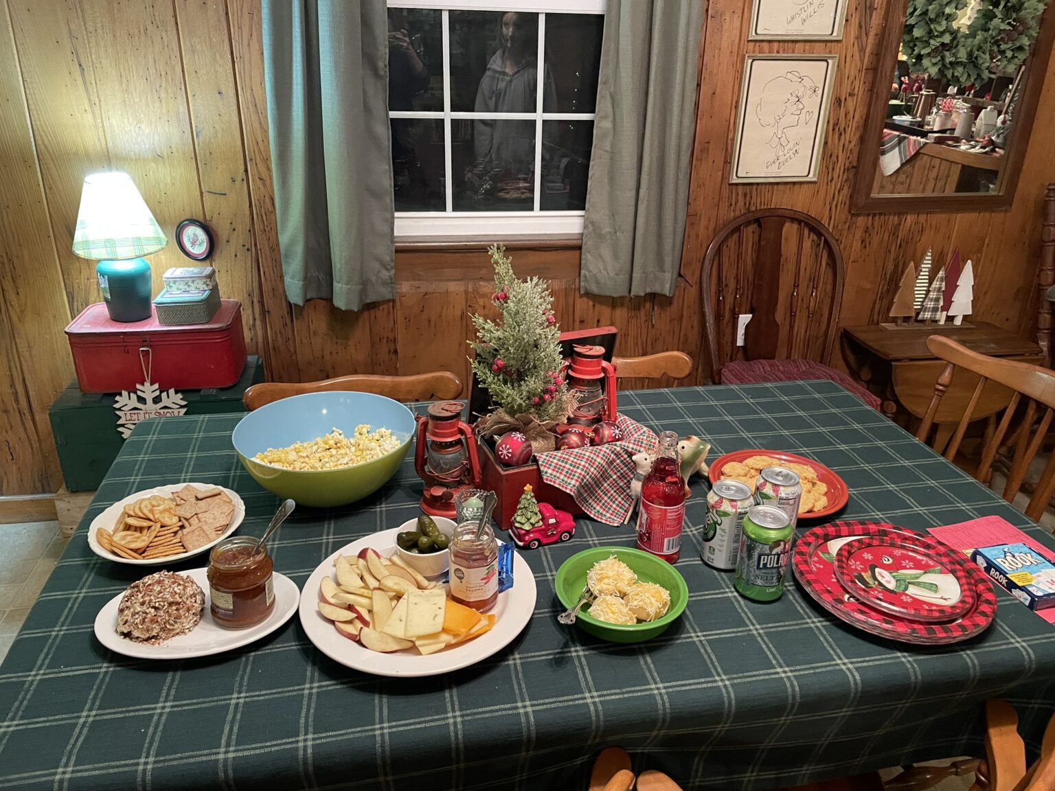 Hosting a Holiday Party: A Simple Guide